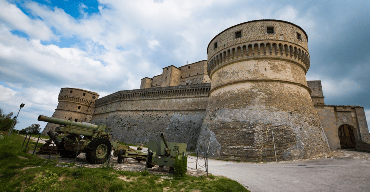 San Leo: Entrada Fortaleza y Museo Arqueológico Verucchio | GetYourGuide