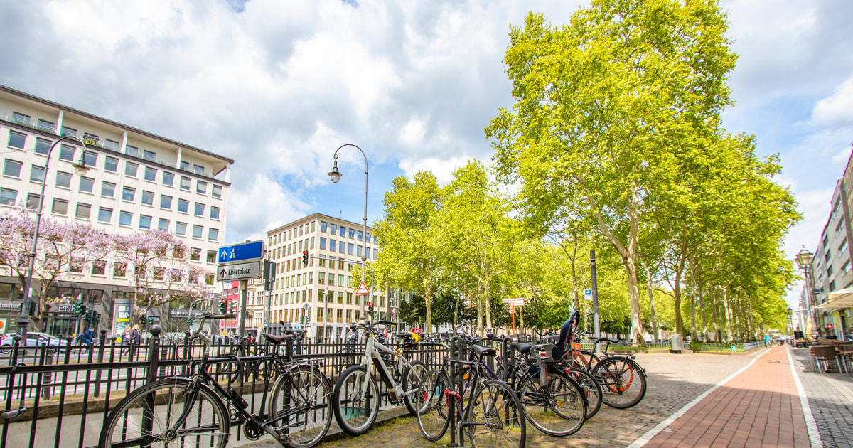 Cologne: Capture the most Photogenic Spots with a Local | GetYourGuide