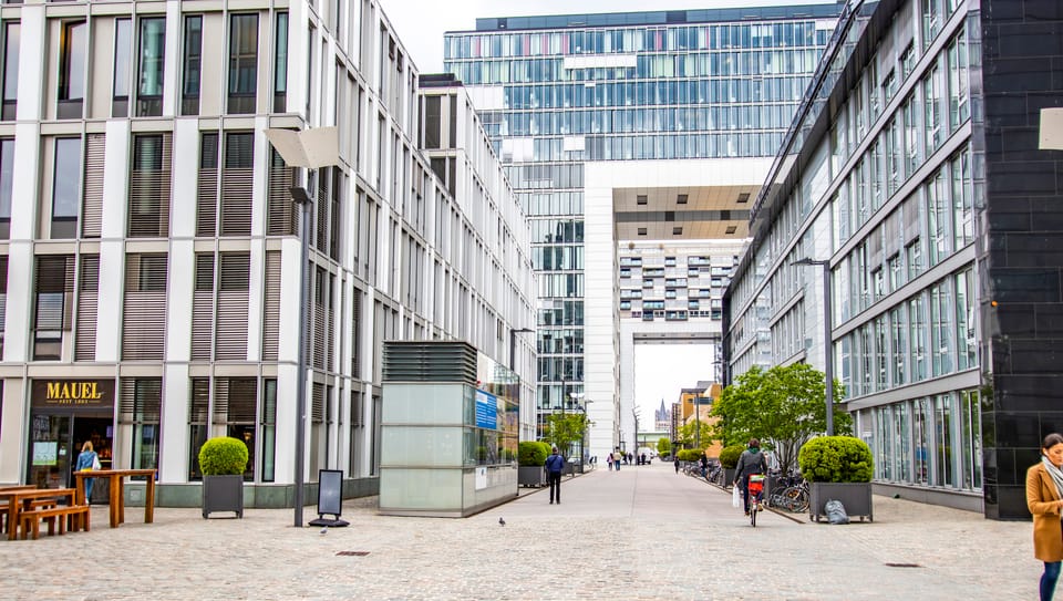 Cologne: Capture the most Photogenic Spots with a Local | GetYourGuide