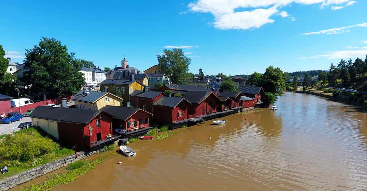 Visita privada al Parque Nacional y al casco antiguo de Porvoo desde ...