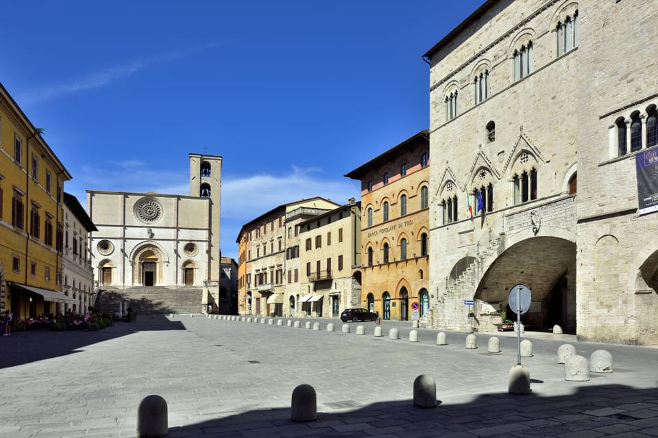 Todi: Wandeltour met gids door de oude stad | GetYourGuide
