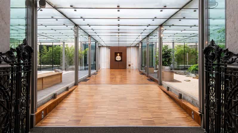 Japanese and Chinese Galleries – MAO Guided Tour | GetYourGuide