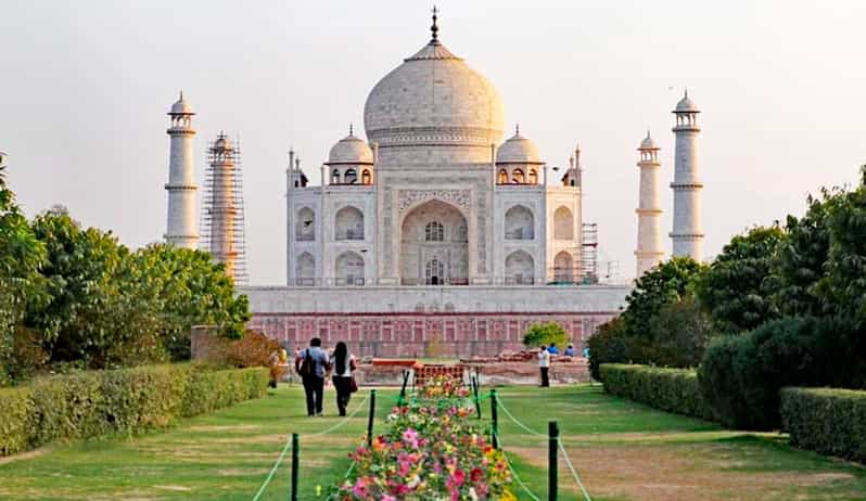 Desde Delhi: Excursión privada de 2 días a Agra con el Taj Mahal y el ... Desde Delhi: Excursión privada de 2 días a Agra con el Taj Mahal y el ...