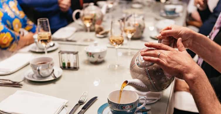 London: Coronation Tour, Afternoon Tea & Westminster Abbey | GetYourGuide