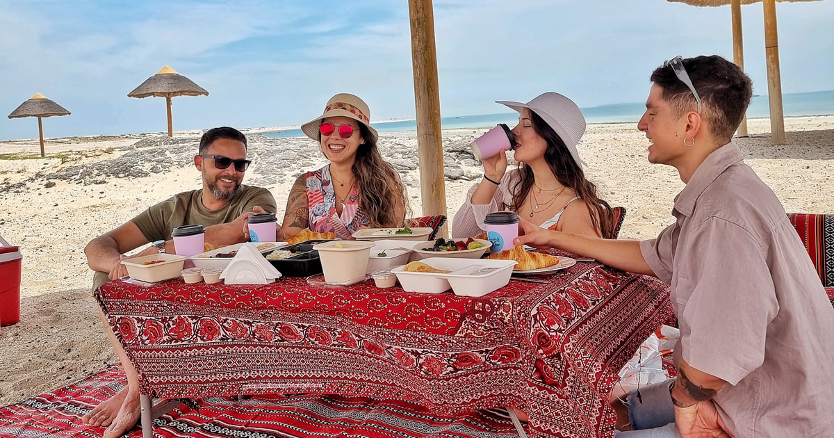 Doha: Al Safliya Island Boat Cruise with Breakfast | GetYourGuide