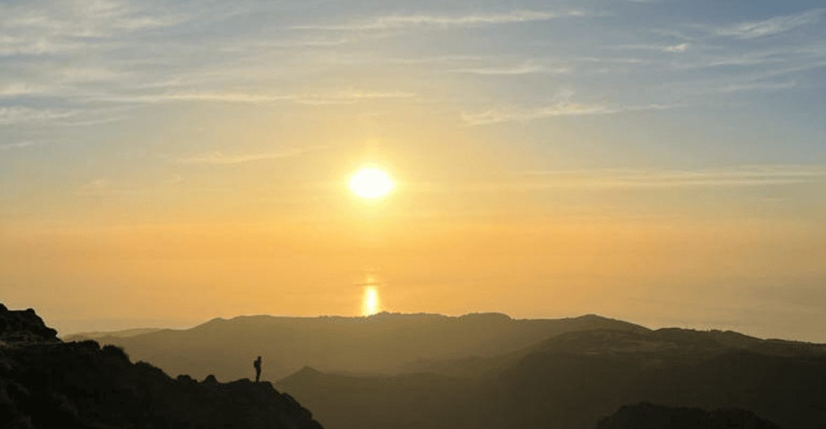 Madeira: Sunrise at Pico do Arieiro with short hike on PR1 | GetYourGuide