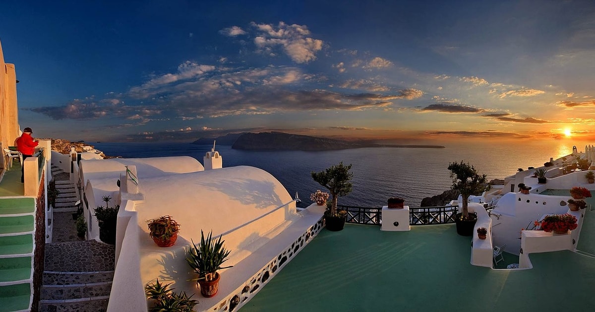Santorini: Oia Cultural Highlights Wycieczka piesza o zachodzie słońca ...