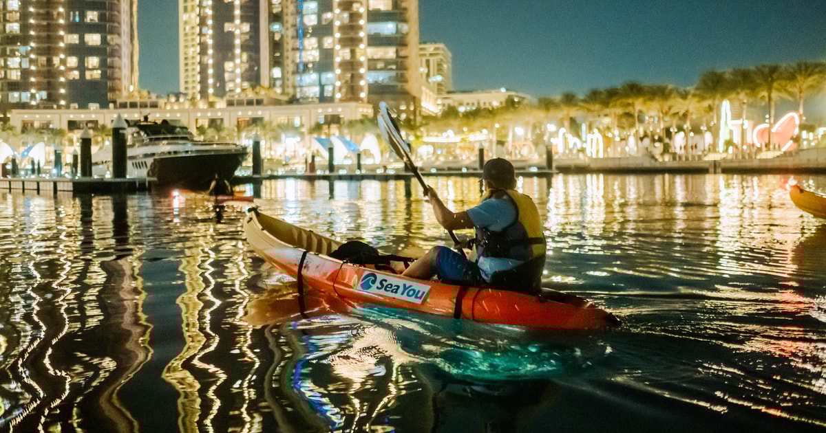 Dubai Excursión en Kayak por el Arroyo de Dubai al Atardecer y por la ...