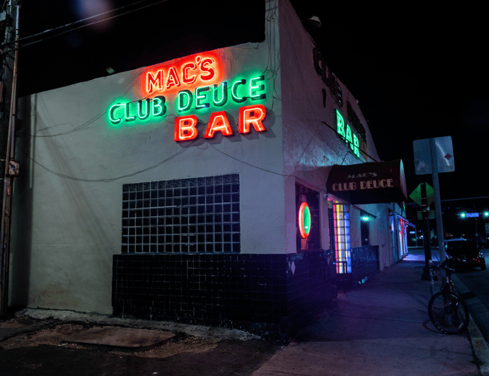 Miami: Ghosts, Boos and Booze Haunted Pub Crawl | GetYourGuide