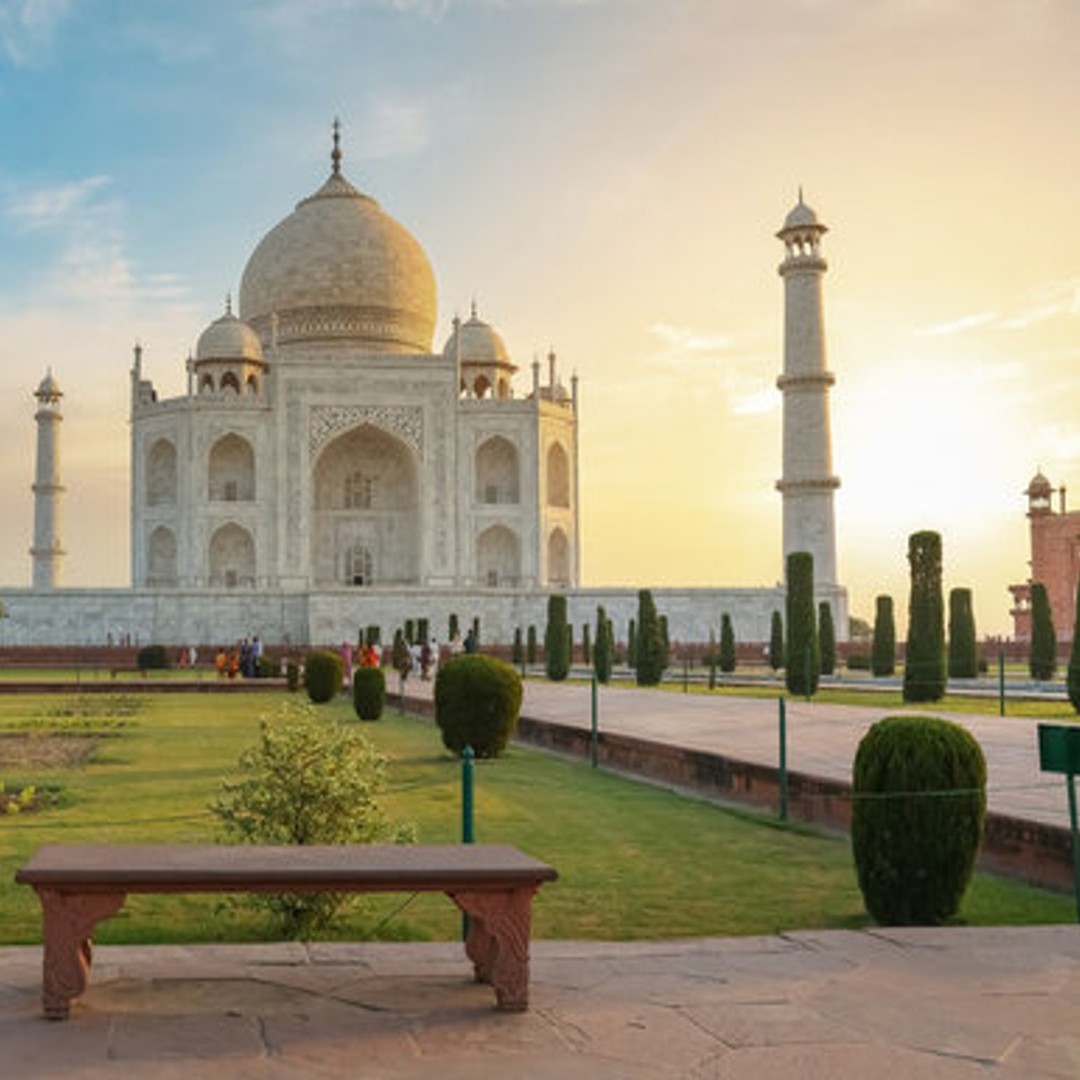 Da Nuova Delhi: tour privato del Taj Mahal e del Forte di Agra in auto ...