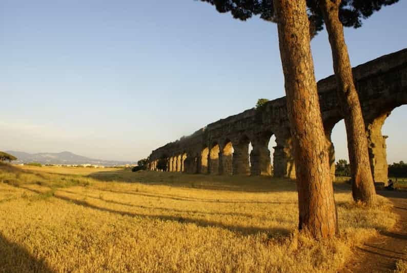 The ancient aqueducts of Rome | GetYourGuide