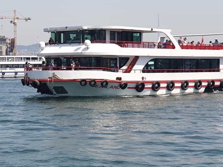 Istanbul: Evening Guided Boat Tour on the Bosphorus | GetYourGuide