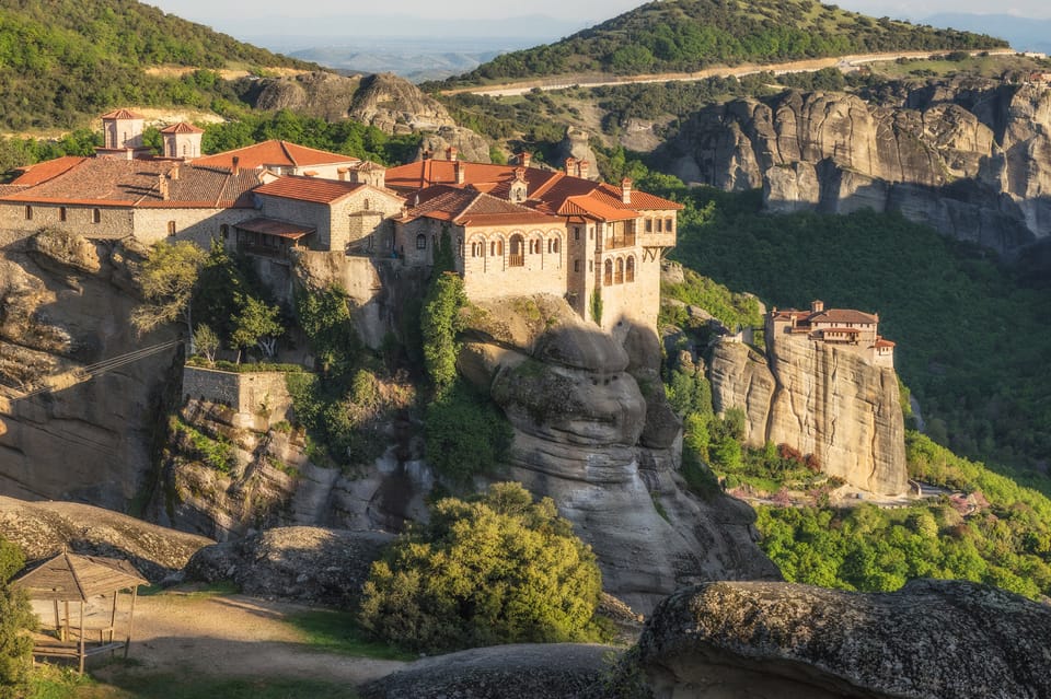 Tour fotográfico de Meteora al atardecer | GetYourGuide