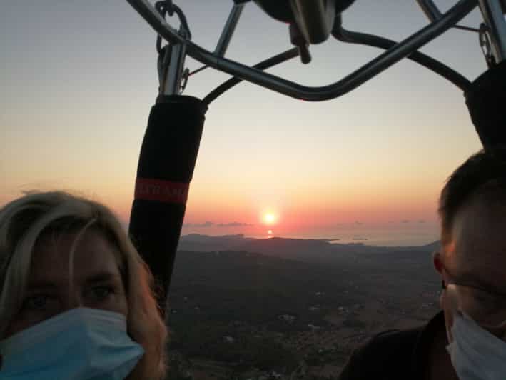 Private balloon flight for 4/6 pax | GetYourGuide