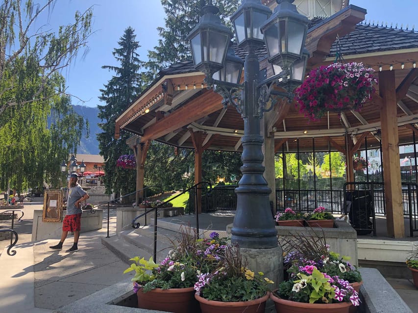 Leavenworth: Beaches & Bites Self-Guided Audio Walking Tour | GetYourGuide