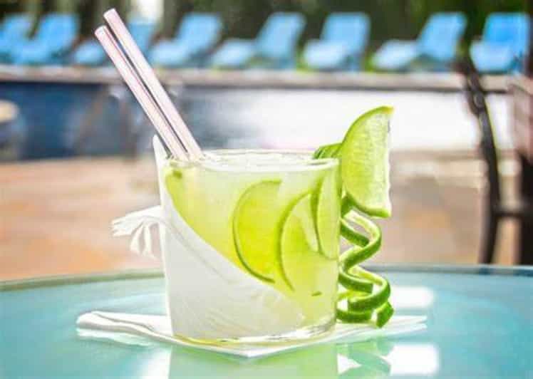 Santa María: Mercados Locales y Arte Callejero Visita Privada a Pie ...