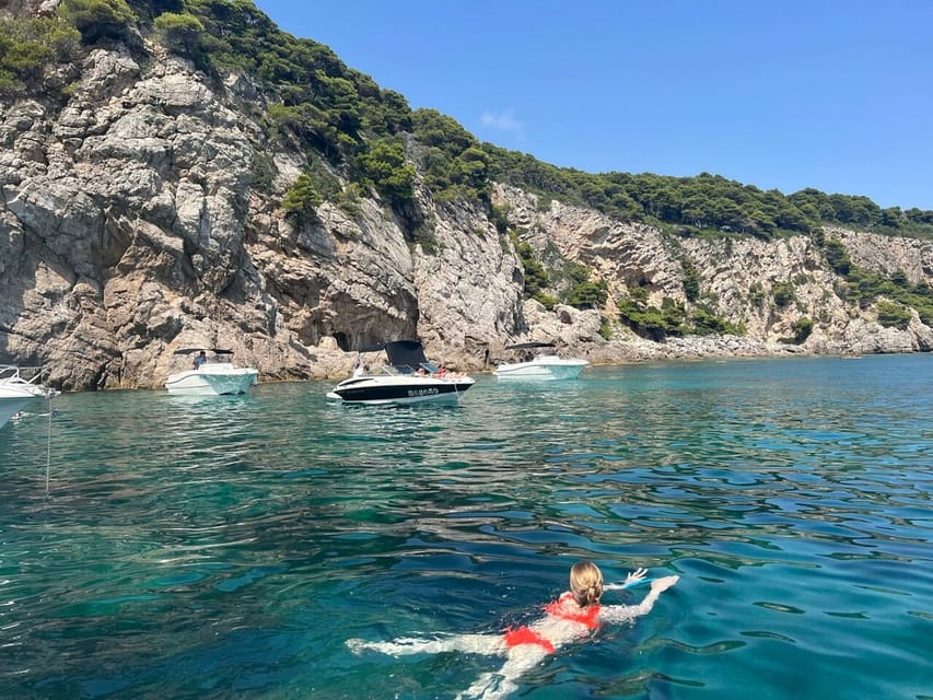 Dubrovnik: Privat tur med motorbåt till Elafitiöarna | GetYourGuide