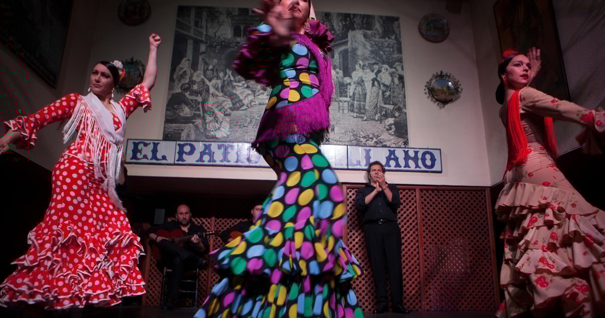 Seville: El Patio Sevillano Flamenco Show Ticket & Dinner | GetYourGuide