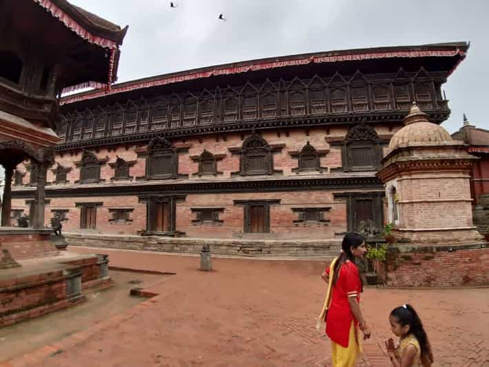 Kathmandu: Geführter Tag Heritage City Bhaktapur & Patan Tour ...