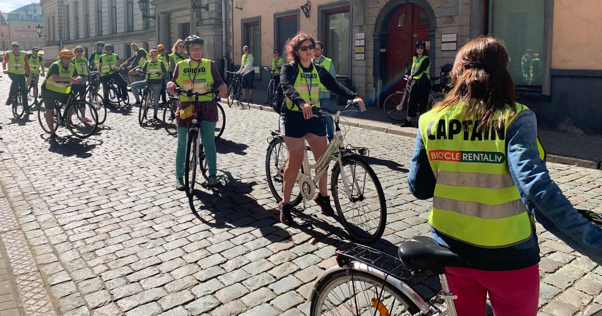 Riga: Stadshoogtepunten fietstour met gids | GetYourGuide