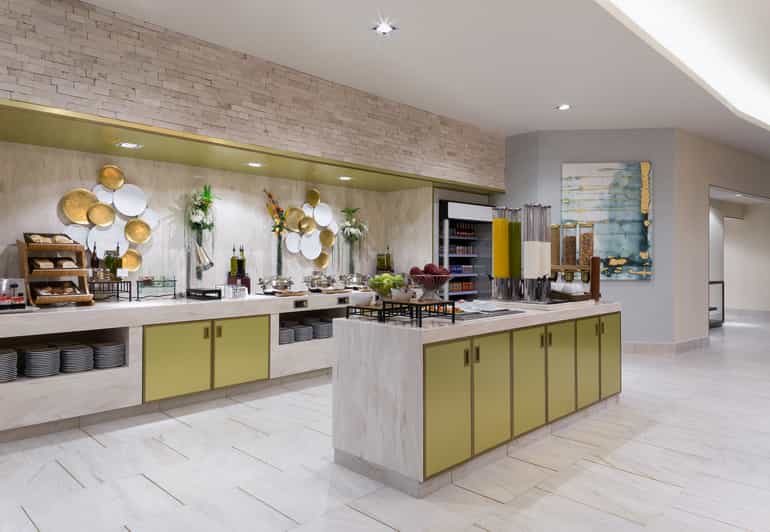 Cancun International Airport: VIP Business Lounge Ticket | GetYourGuide