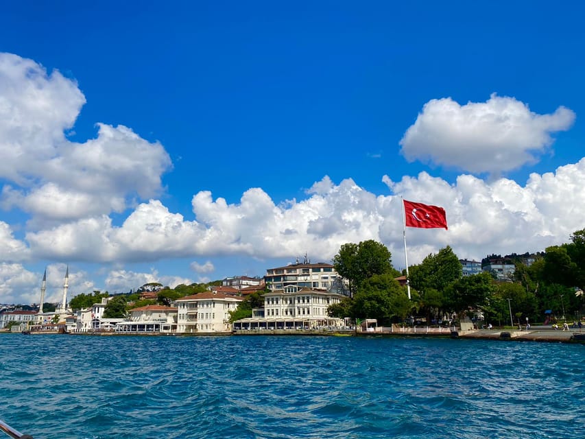 Istanbul: Bosphorus Cruise with Stopover on the Asian Side | GetYourGuide