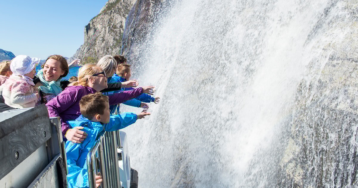 Stavanger: Malerische Bootsfahrt - Lysefjord & Preikestolen | GetYourGuide