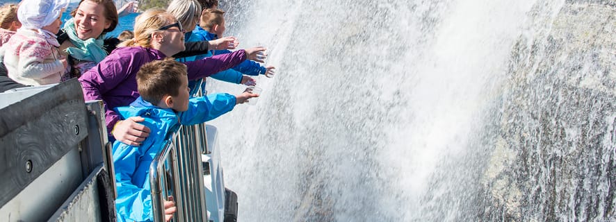 Rødne Fjord Cruise | GetYourGuide Supplier