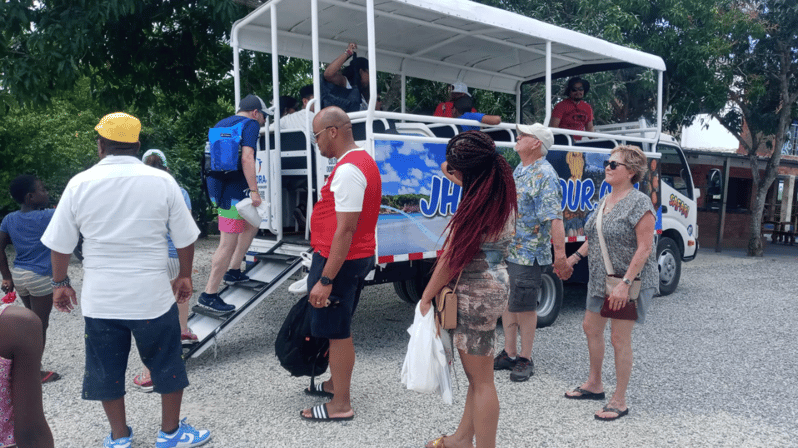 Grupo reducido: Visita cultural de medio día a la República Dominicana ...
