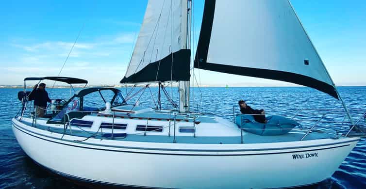 San Diego: Guided Sunset Sailing Cruise with Drinks | GetYourGuide