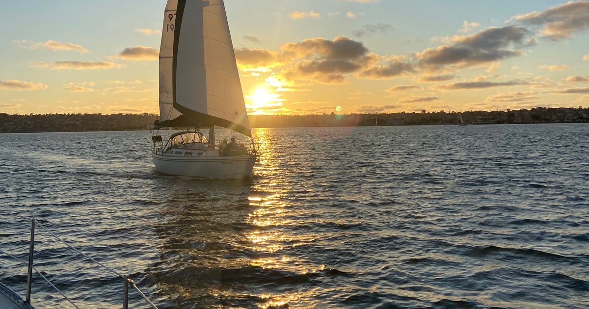 San Diego: Guided Sunset Sailing Cruise with Drinks | GetYourGuide