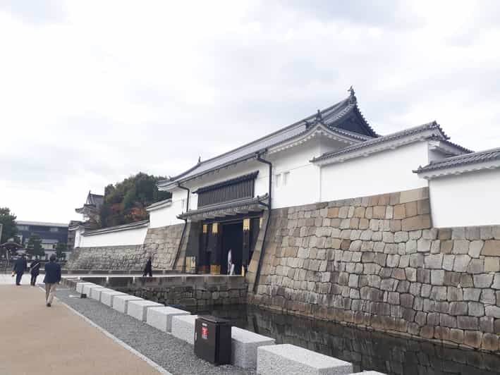 Kyoto: Nijo Castle and Imperial Palace Guided Walking Tour | GetYourGuide