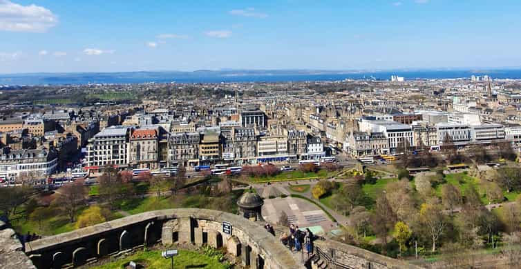 Edinburgh Castle: Highlights Tour with Tickets, Map & Guide | GetYourGuide