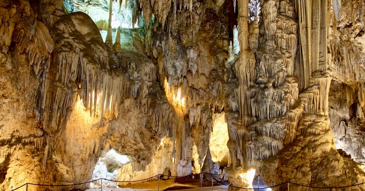 Torremolinos/Benalmádena : visite des grottes de Nerja et Frigiliana ...