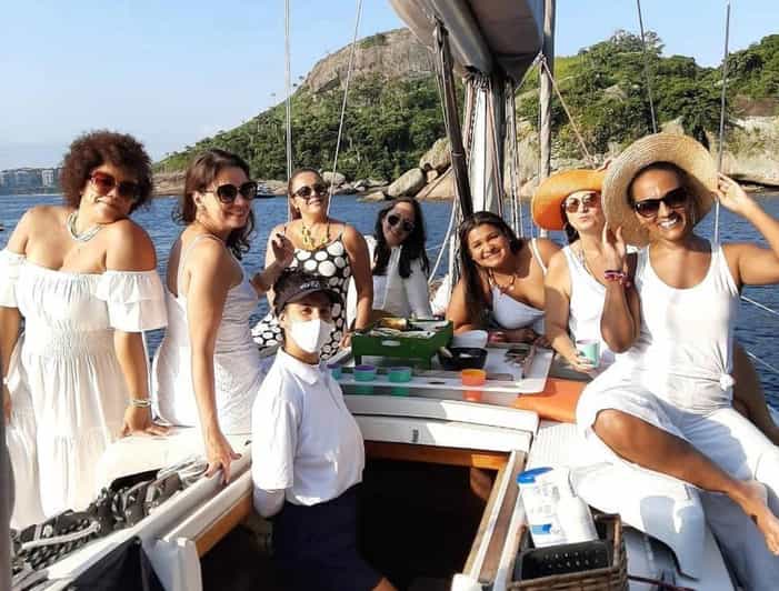 Rio de Janeiro: Boat Tour with Drinks and Swimming | GetYourGuide