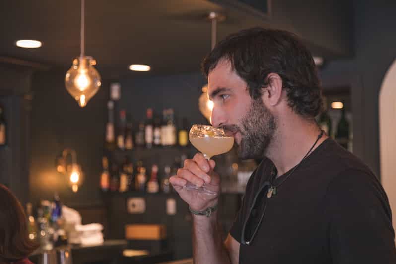 Seattle: Walking Tour with Craft Cocktails & Spirits Tasting | GetYourGuide