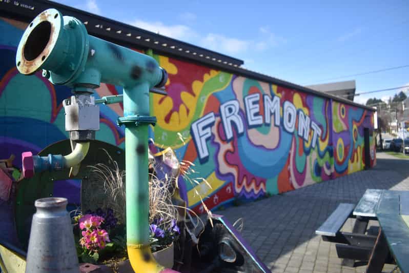 Seattle: Walking Tour with Craft Cocktails & Spirits Tasting | GetYourGuide