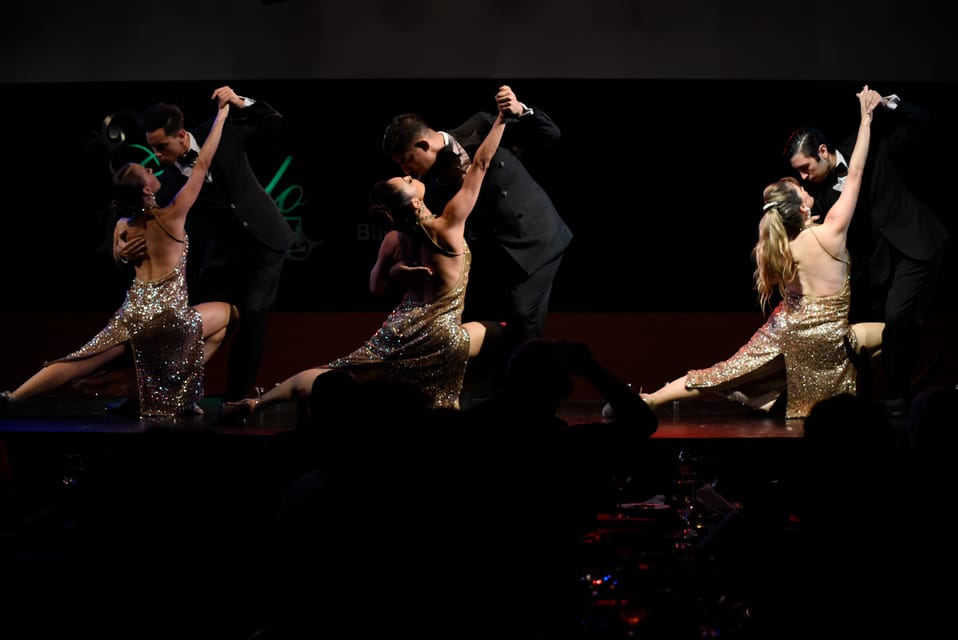 Catulo Tango: Cena + Bebidas + Espectáculo + Traslado gratuito ...