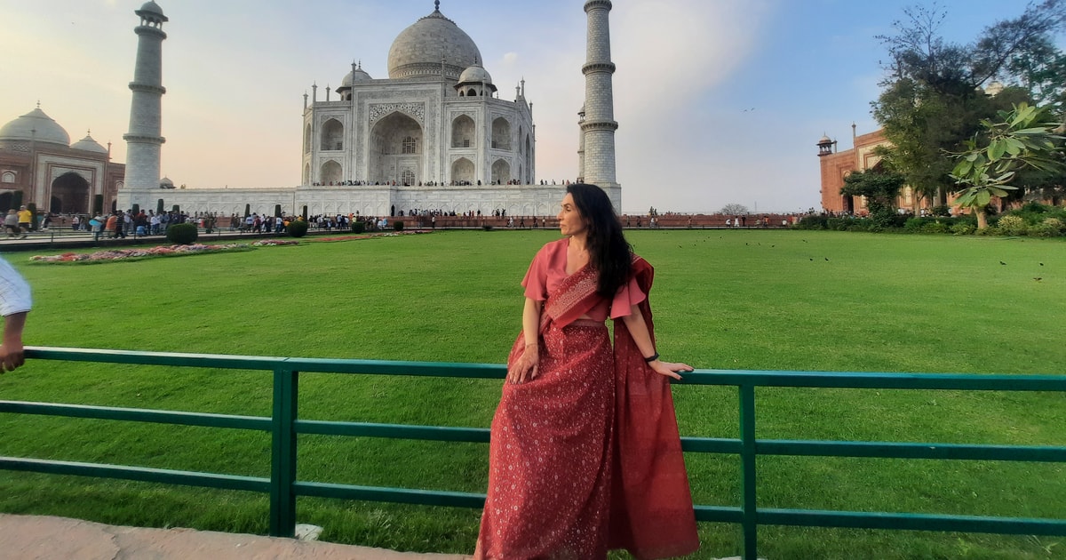 Z Dillí: Taj Mahal Sunrise Tour All Inclusive autem | GetYourGuide