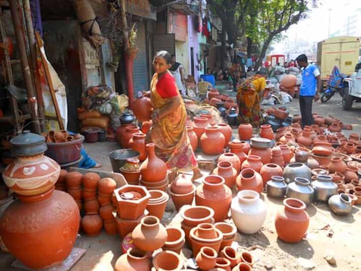 Mumbai: Dharavi Slum Walking Tour with Local Slum Dweller | GetYourGuide