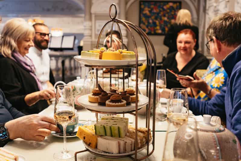 London: Coronation Tour, Afternoon Tea & Westminster Abbey | GetYourGuide