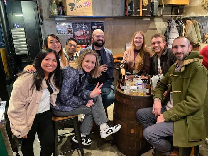 Yiyecek ve İçecek Bar Turu - Eşsiz Tokyo Gece Hayatını Keşfedin ...