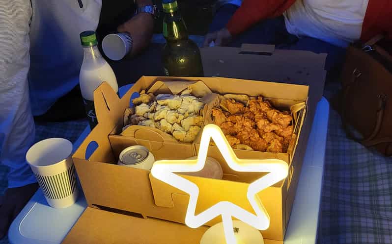 Seúl: Crucero Nocturno Guiado por el Río Han y Picnic en el Parque ...