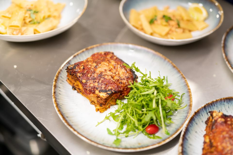 Paris: 3-Course Italian Meal Seine Cruise with Rooftop Views | GetYourGuide