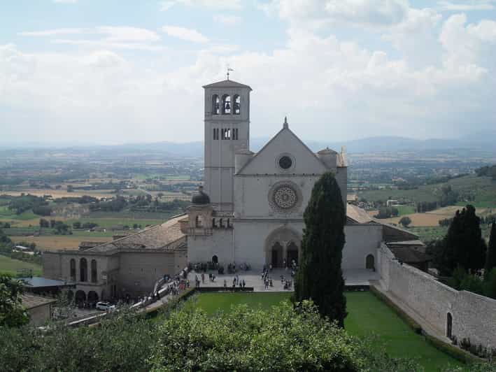 Assisi: Historic Walking Tour | GetYourGuide