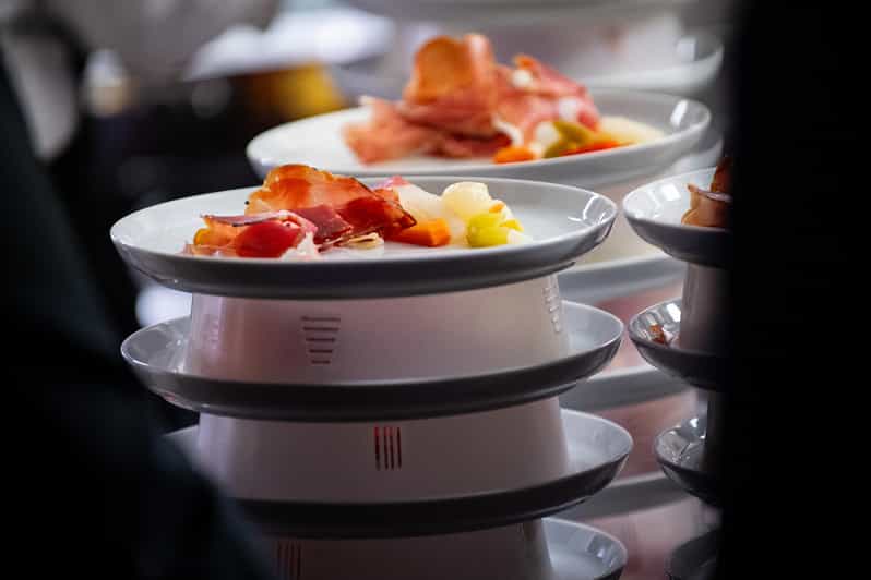 Mailand: Maison Milano Dinner Show | GetYourGuide