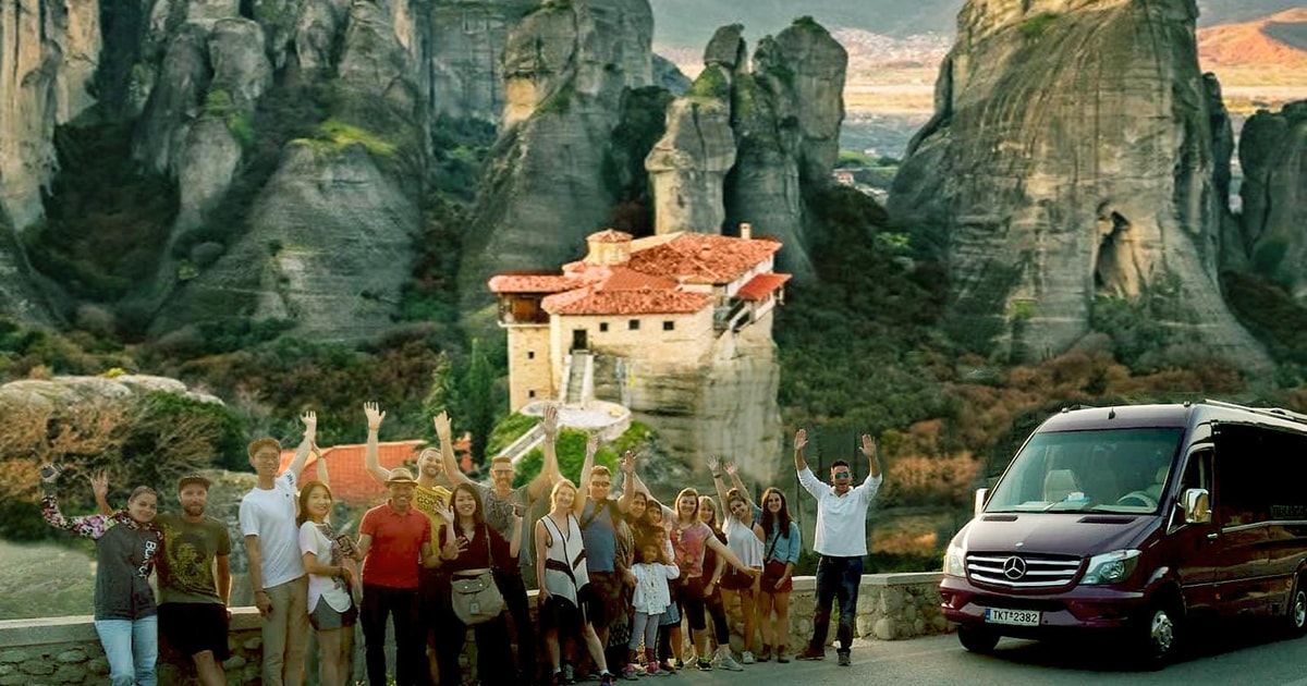 Athens: 2-Day Meteora Tour in Spanish with Guide & Hotel | GetYourGuide