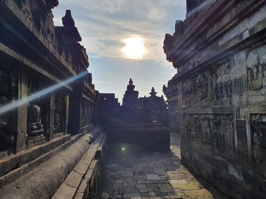 Yogyakarta : Solopgang ved Punthuk Setumbu og Borobudur-templet | GetYourGuide