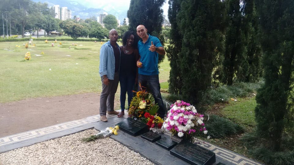 Medellín: tour di mezza giornata di Pablo Escobar e della Comuna 13 ...