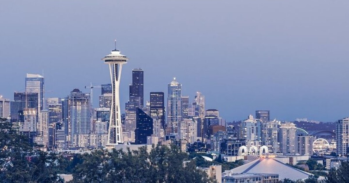 Seattle: Private custom walking tour with a local guide | GetYourGuide